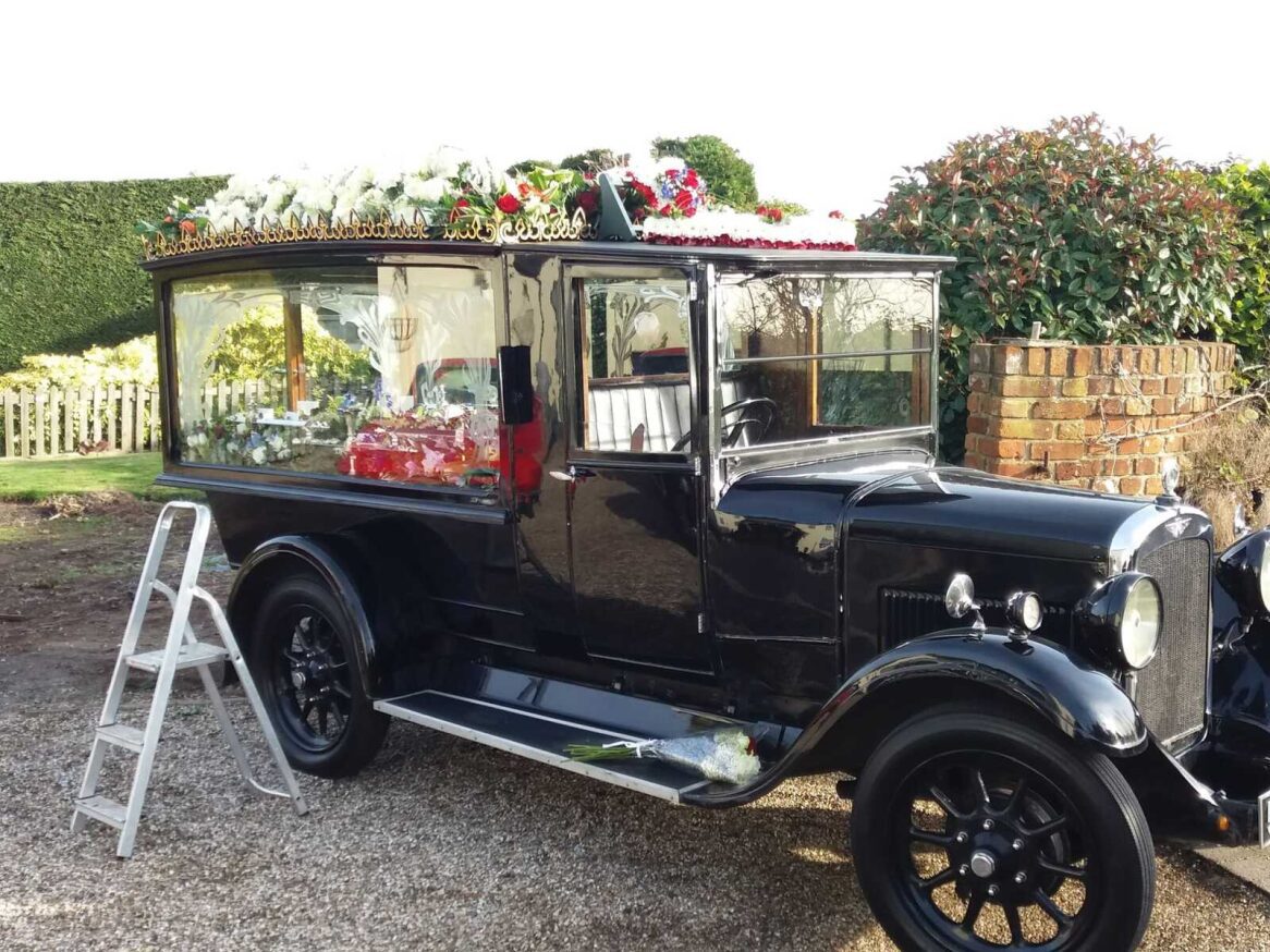 vintage hearse - Herongate Wood